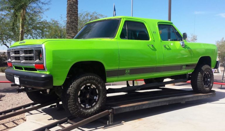 Strange & Unusual Trucks From All Over The World - Yeah! Motor